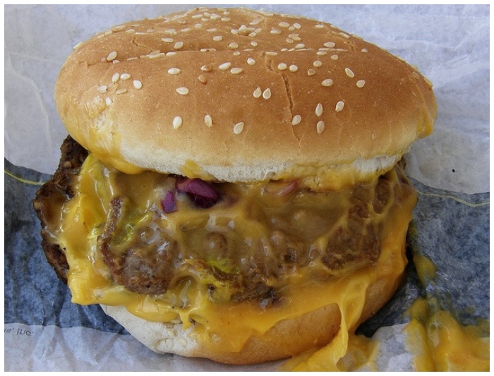 From Best to Worst: 27 US Fast-Food Chains' Cheeseburgers Ranked ...